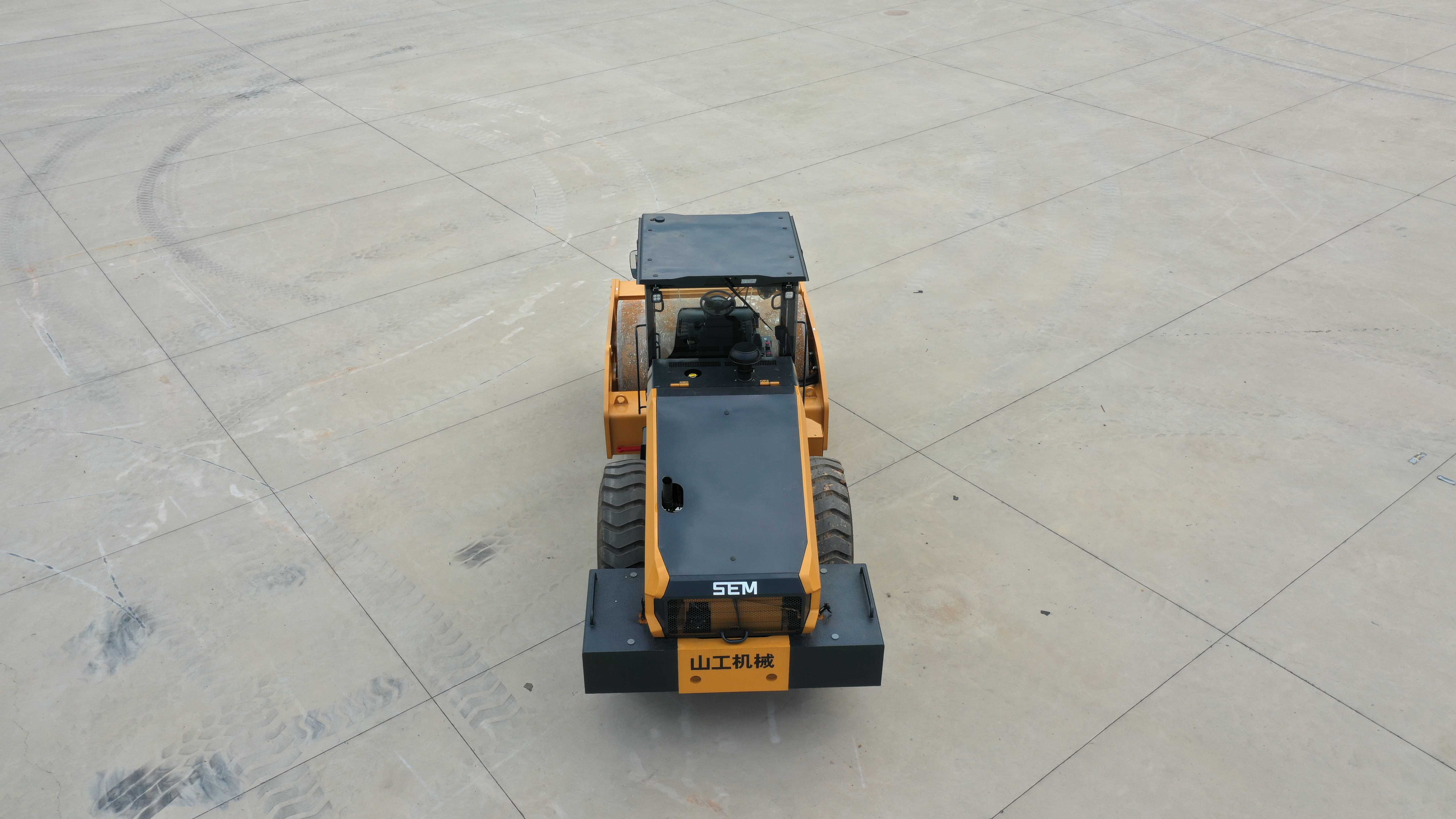 SEM Soil Compactor 526F-Charmech