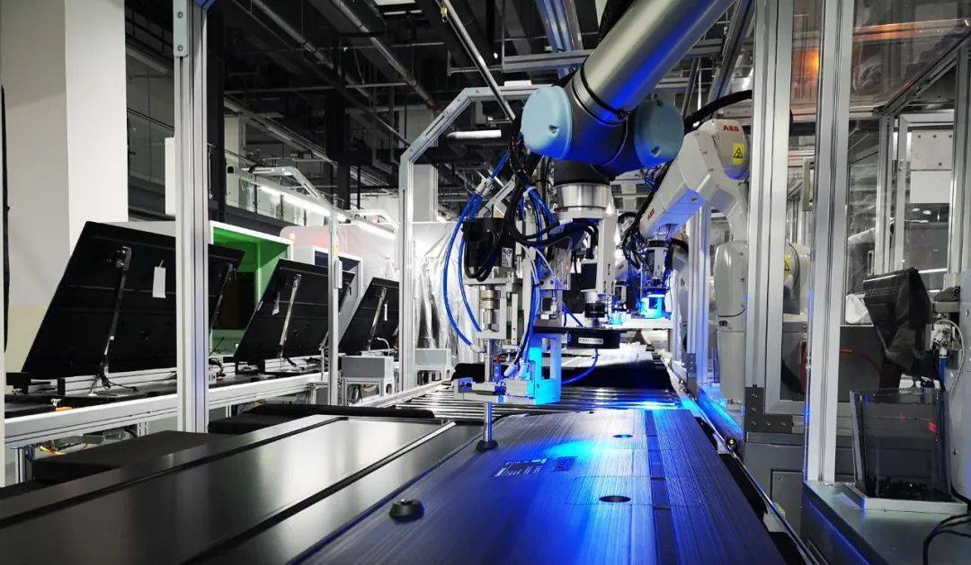 TV assembly line Television production line