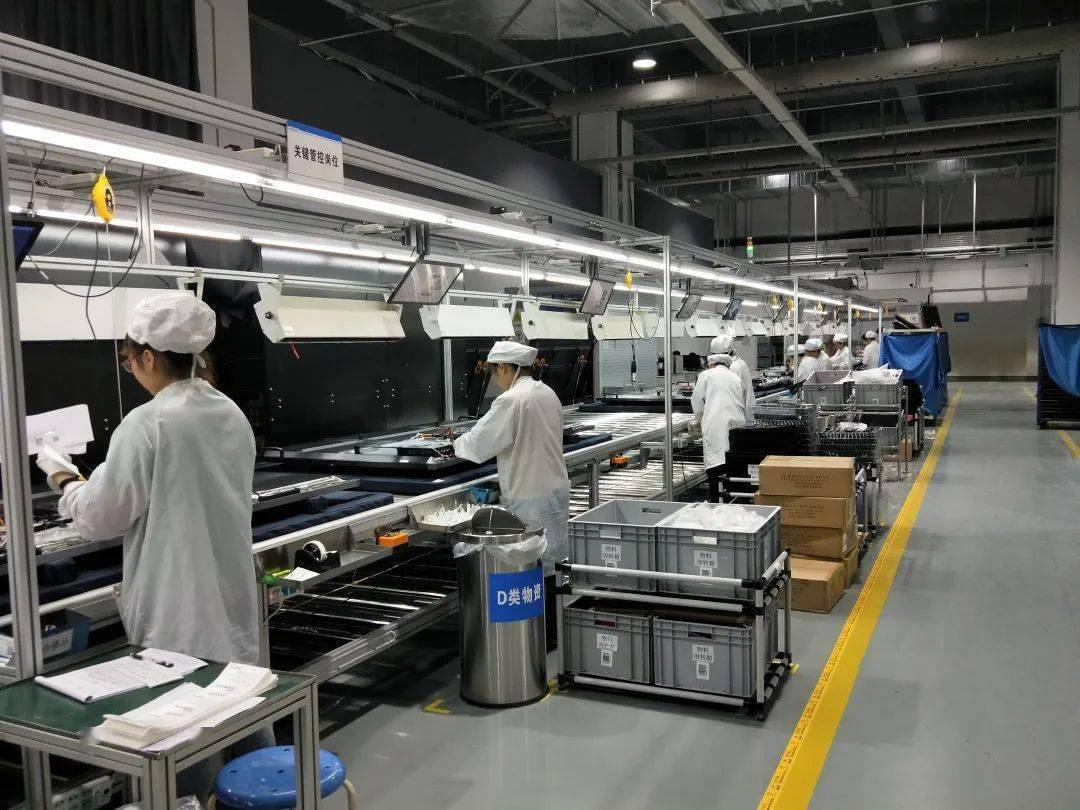 TV assembly line Television production line