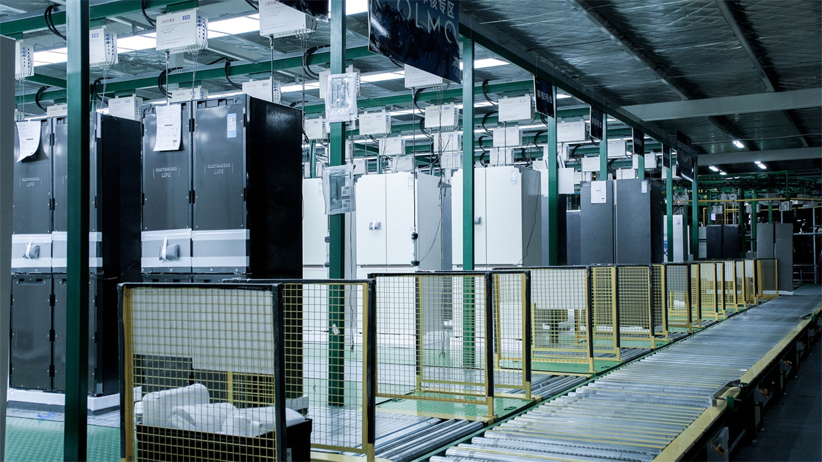 Refrigerator production line